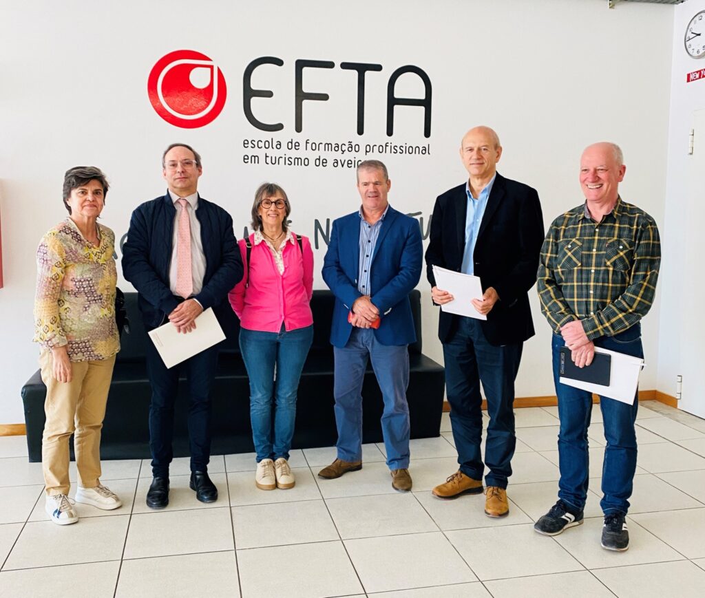 Candidato do PS conhece as novas instalações da EFTA em remodelação – EFTA